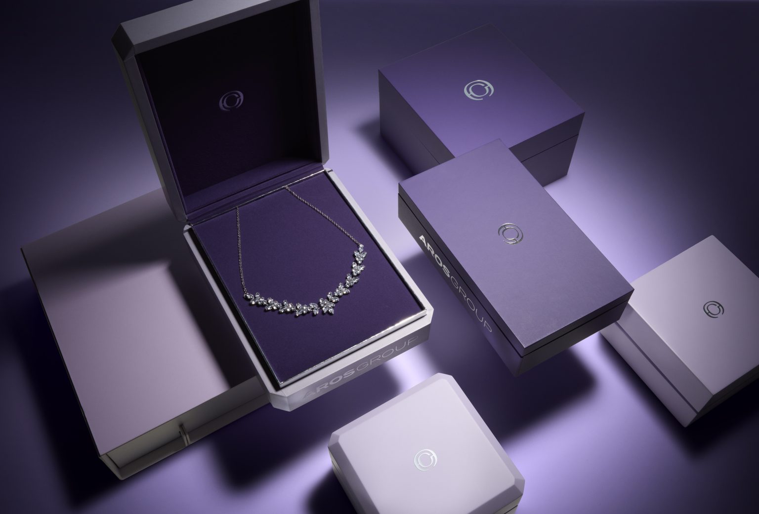 AROS Group | L’excellence du packaging de luxe sur mesure